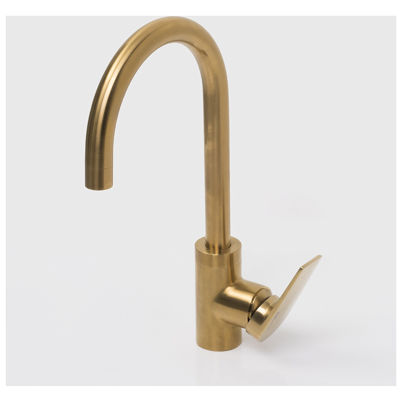 Смеситель для кухни из латуни золотой Wasserkraft 5507 Артикул: 00 ...